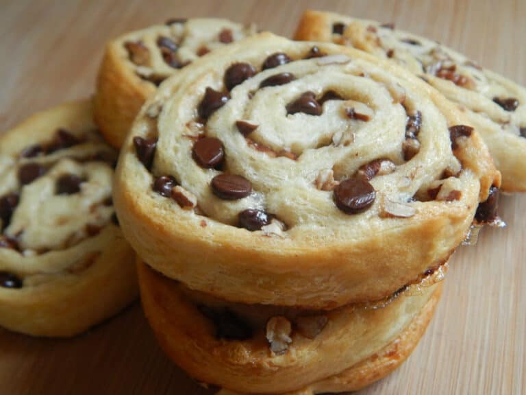 Maple pecan chocolate pinwheels - Drizzle Me Skinny!
