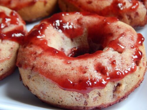 Raspberry jam donuts - Drizzle Me Skinny!