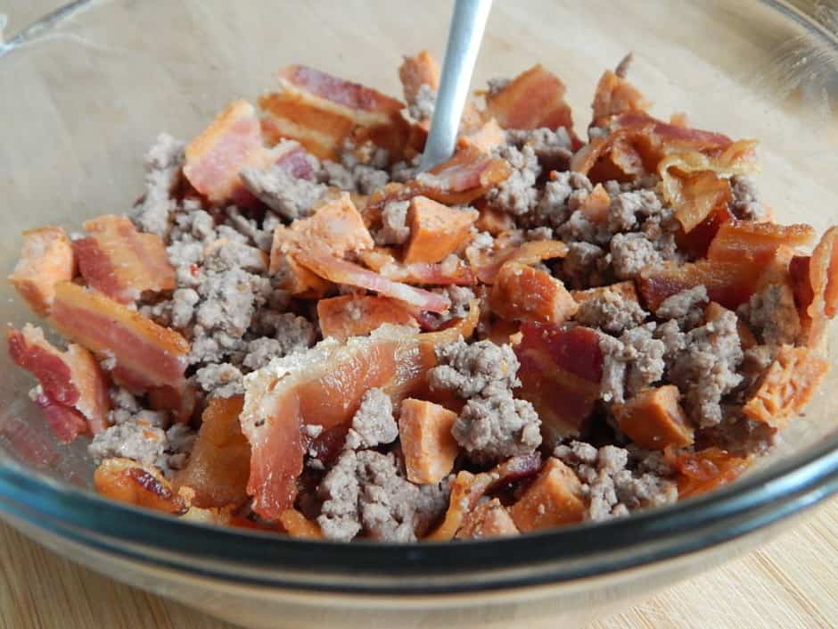 Mini deep dish meat lovers pizza - Drizzle Me Skinny!