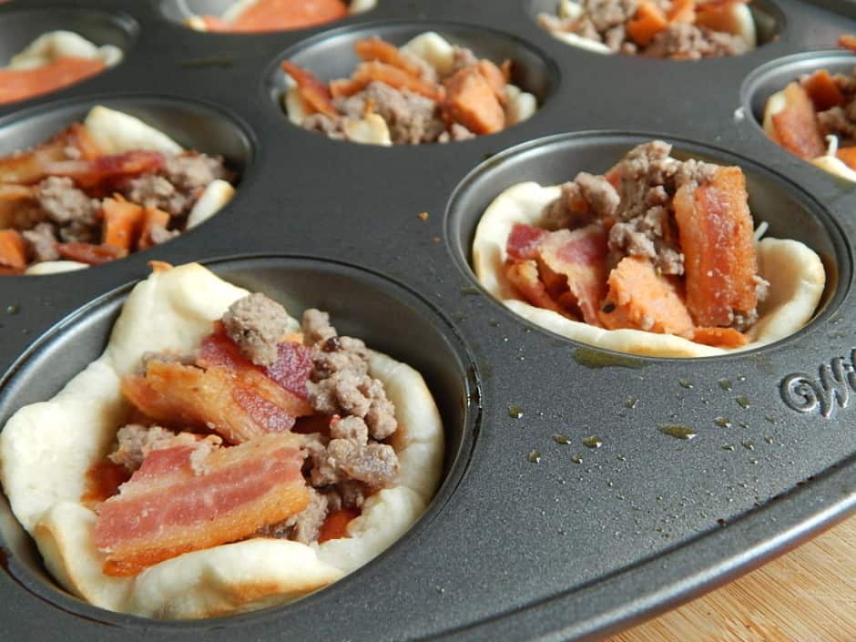 Mini deep dish meat lovers pizza - Drizzle Me Skinny!