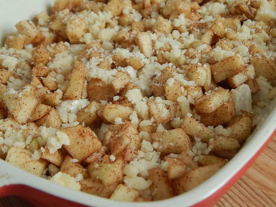Pillsbury Biscuits Are The Star Of This Apple Cinnamon Crumble ...
