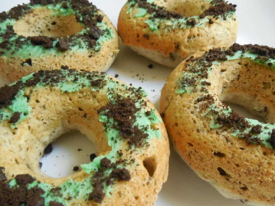 Mint oreo donuts - Drizzle Me Skinny!
