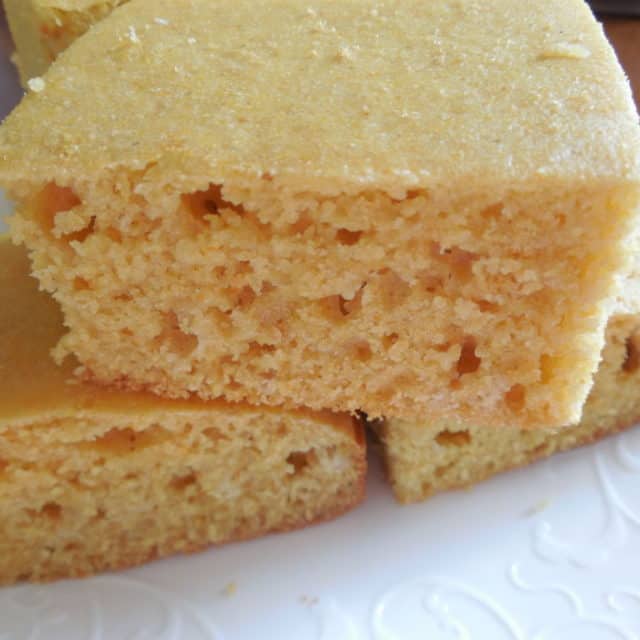 Healthy Cornbread - Drizzle Me Skinny!