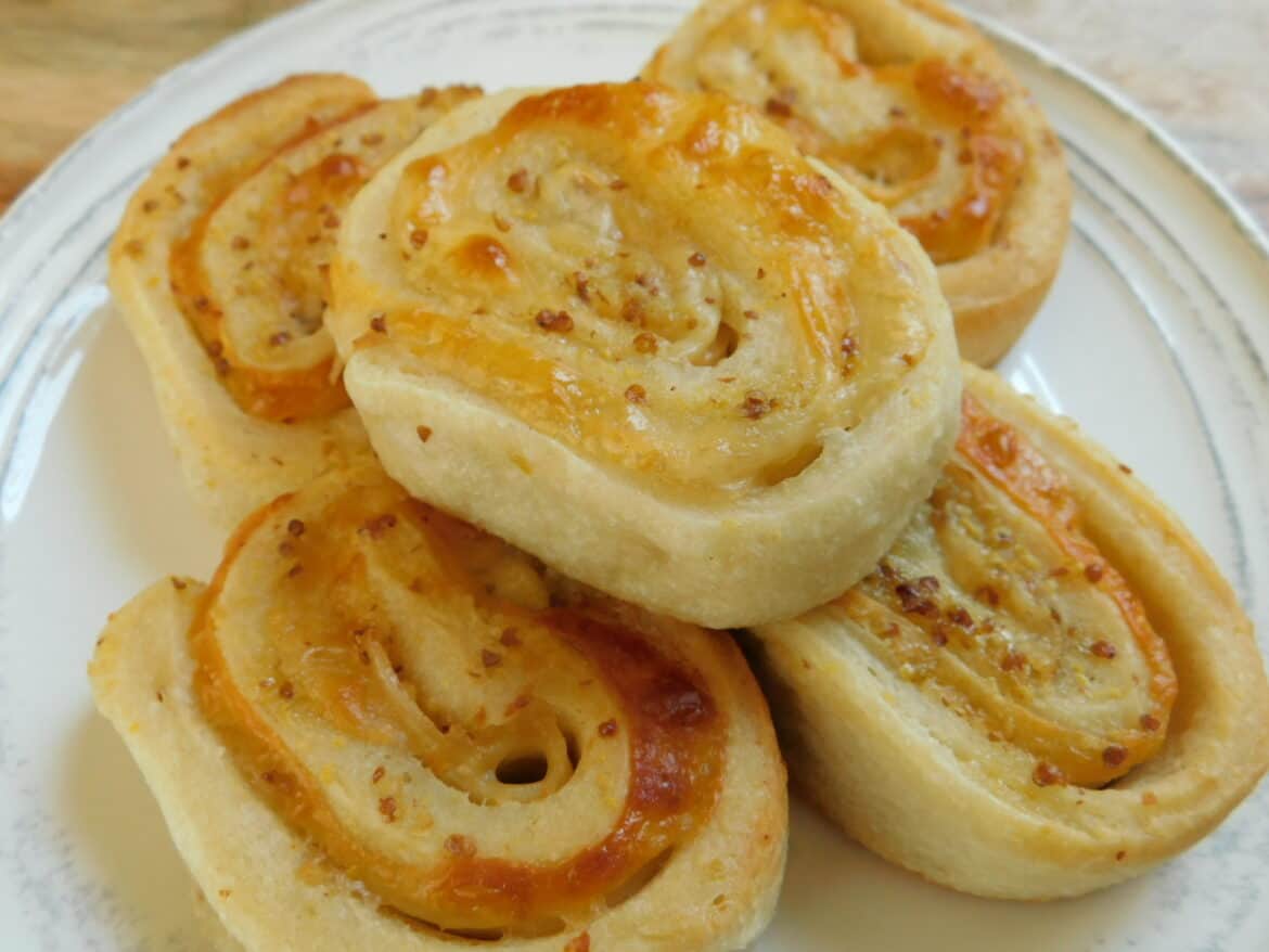 Chicken Cheese Rolls - Drizzle Me Skinny!