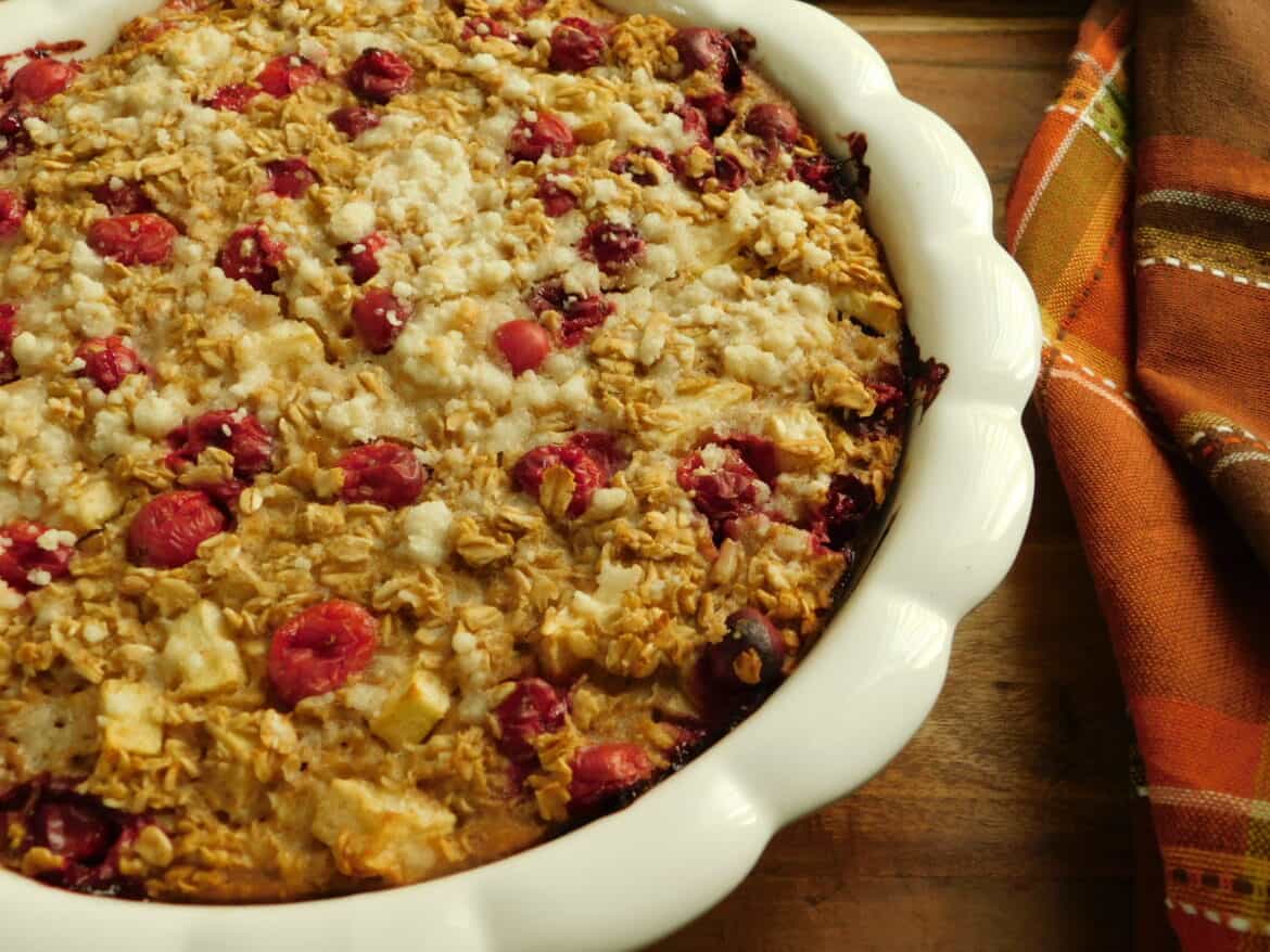 Apple Cranberry Oatmeal Bake - Drizzle Me Skinny!