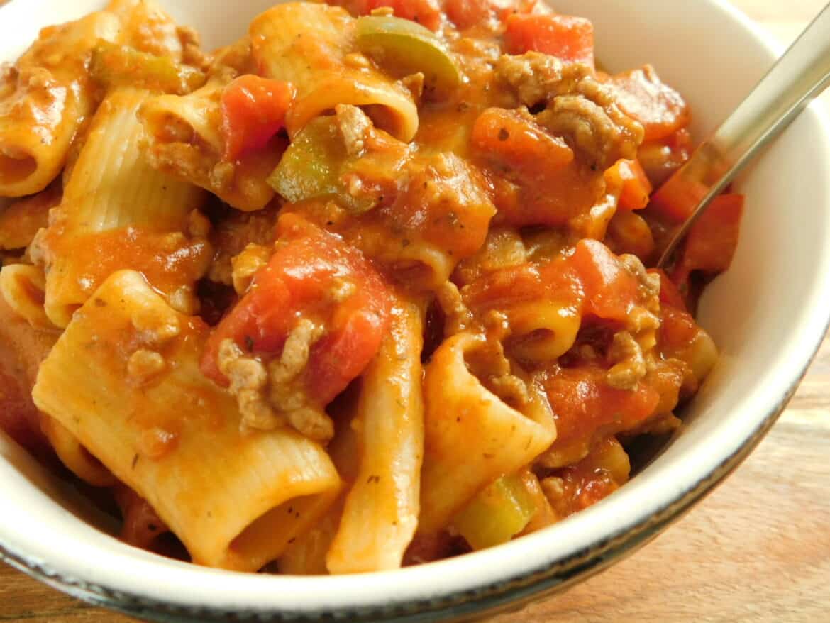 One Pot Turkey Rigatoni - Drizzle Me Skinny!