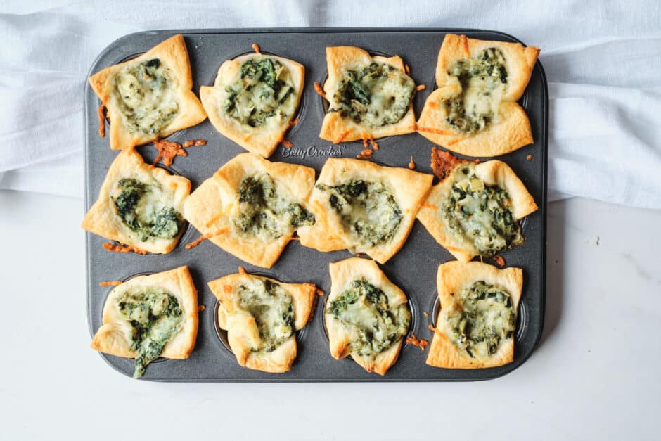 Mini Spinach & artichoke dip crescent cups - Drizzle Me Skinny!