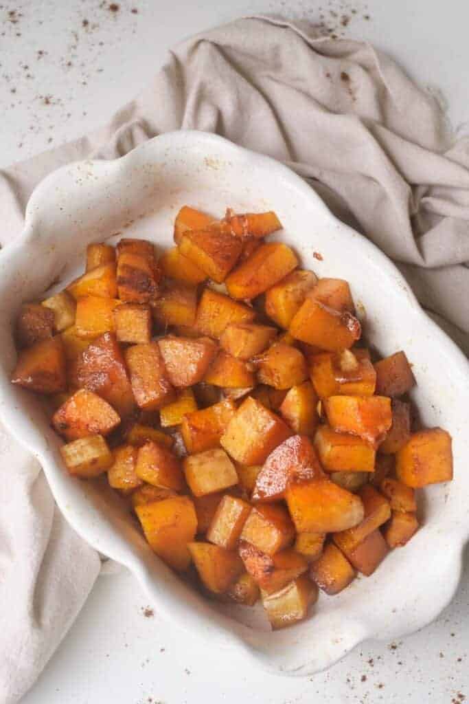 Sweet & spicy roasted butternut squash - Drizzle Me Skinny!