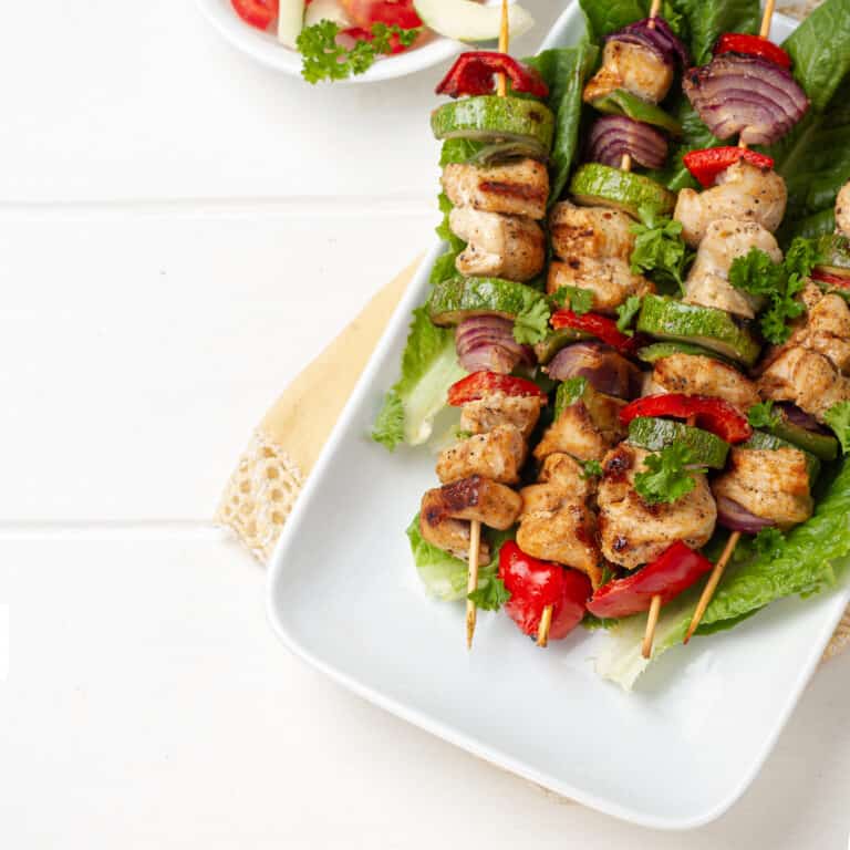 Healthy Chicken Kebabs | WW Points - Drizzle Me Skinny!