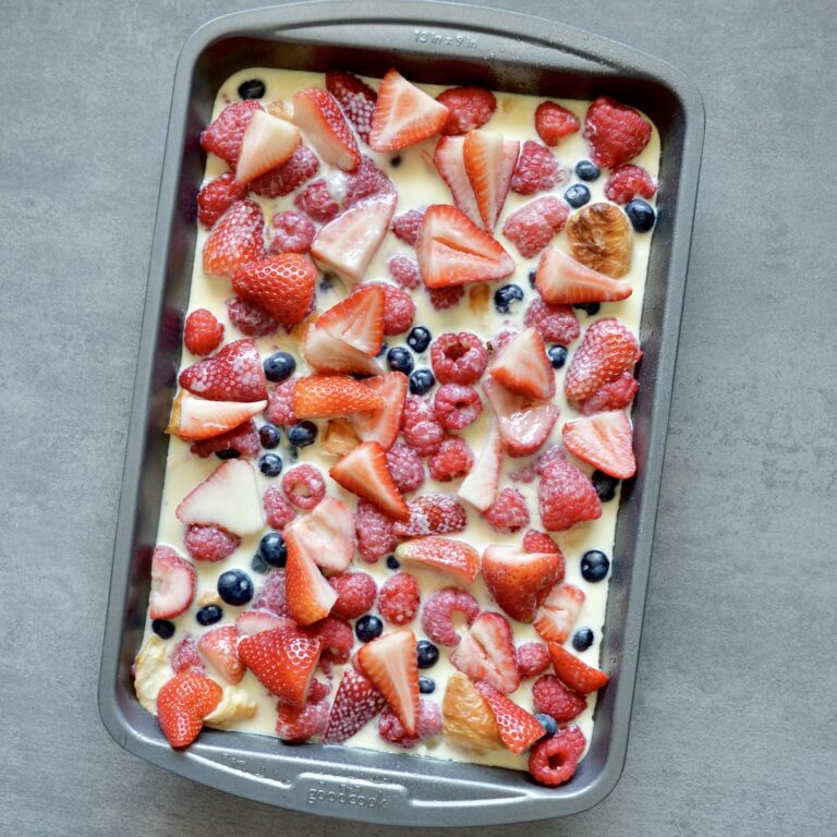 Healthy Berry Croissant Breakfast Casserole | WW Points - Drizzle Me ...