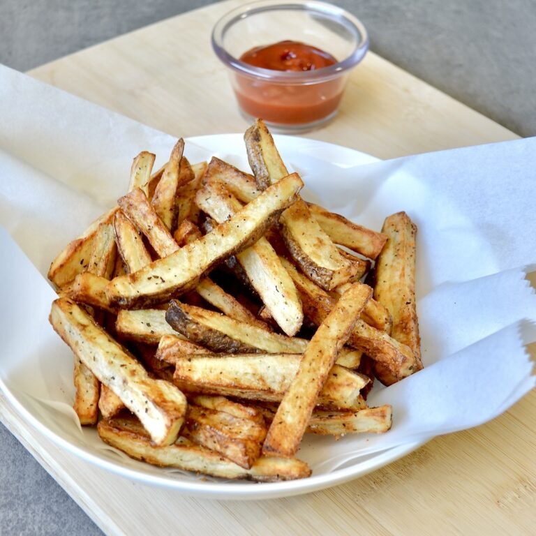 Homemade Air Fryer French Fries Are A Surprisingly Healthy Afternoon ...