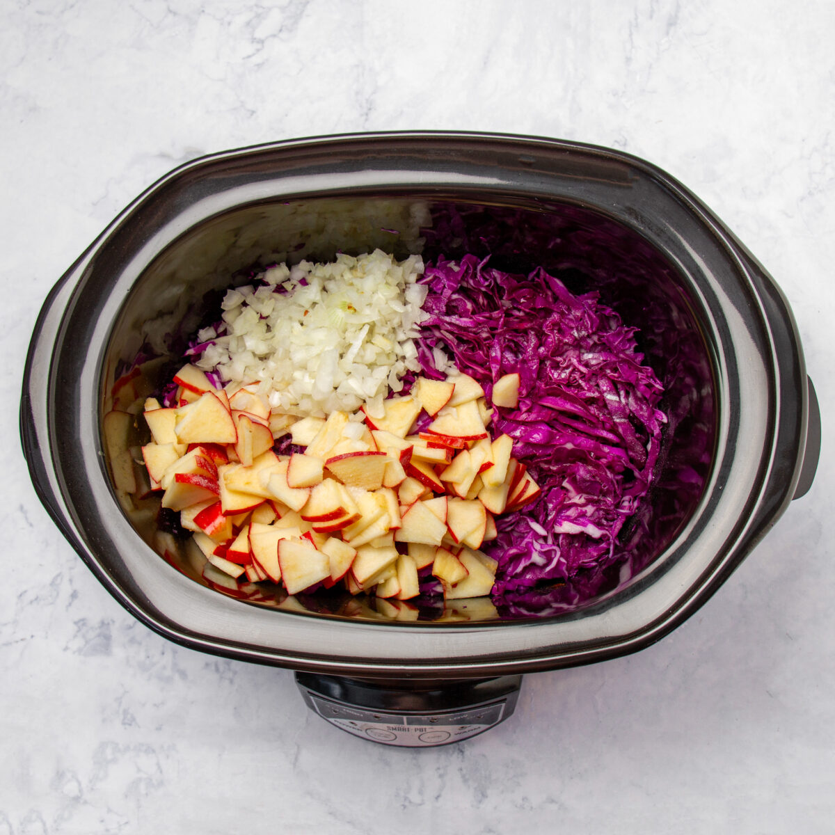 Slow Cooker Tangy Red Cabbage - Drizzle Me Skinny!
